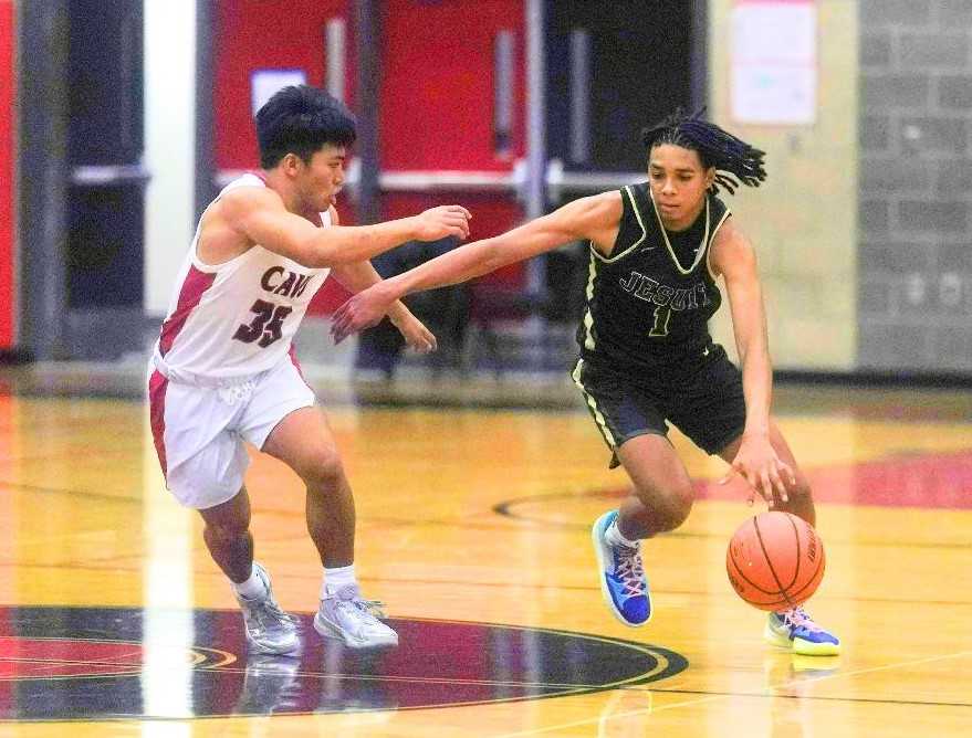 OSAAtoday - Boys basketball: No. 2 Jesuit escapes Clackamas with 59-55 win