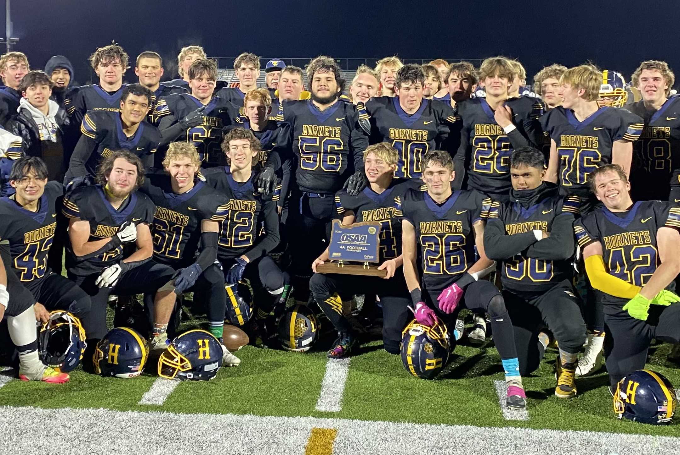 OSAAtoday - 4A football final: Henley ends four-decade title drought