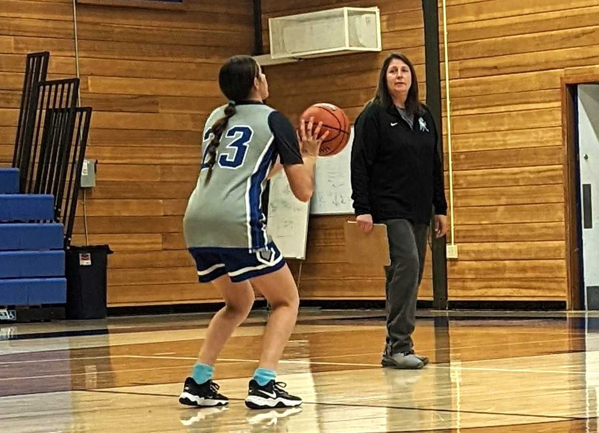 OSAAtoday - Girls basketball notebook: Doman follows Travis at Crane